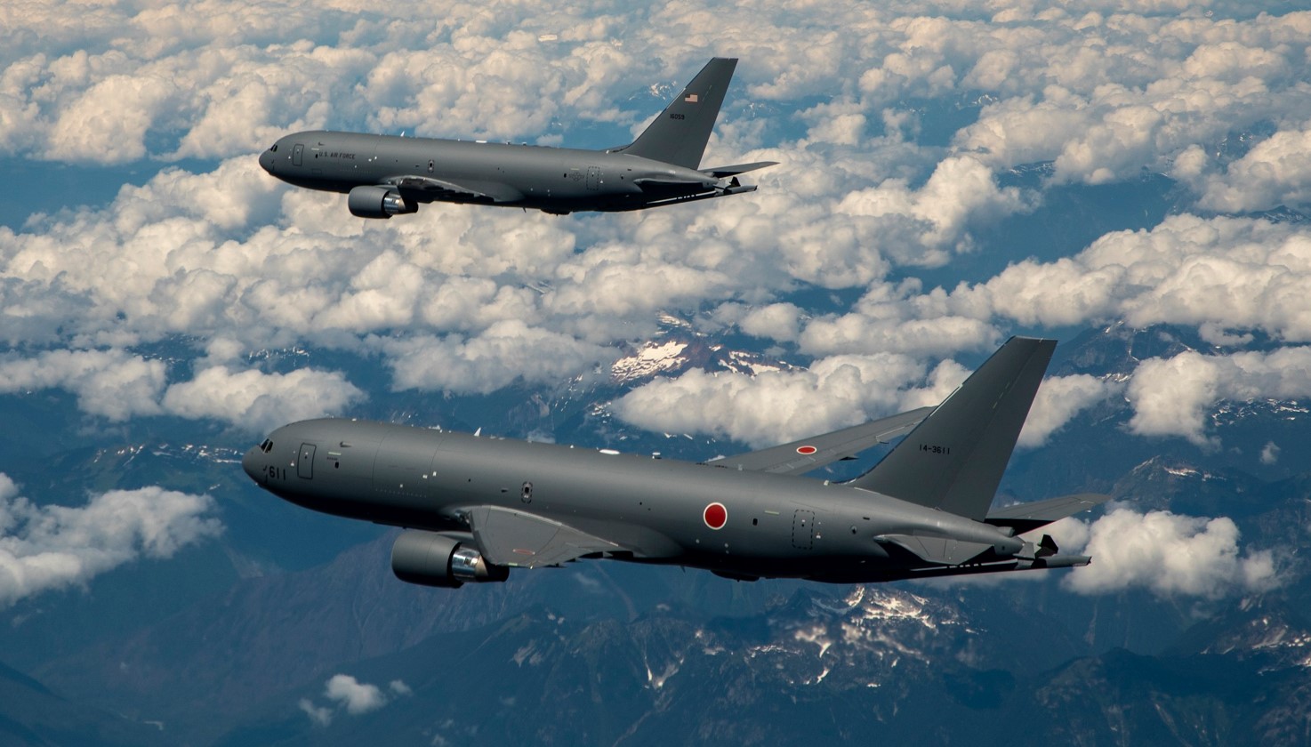 Boeing recebe contrato para mais dois aviões-tanque KC-46A Pegasus para o Japão