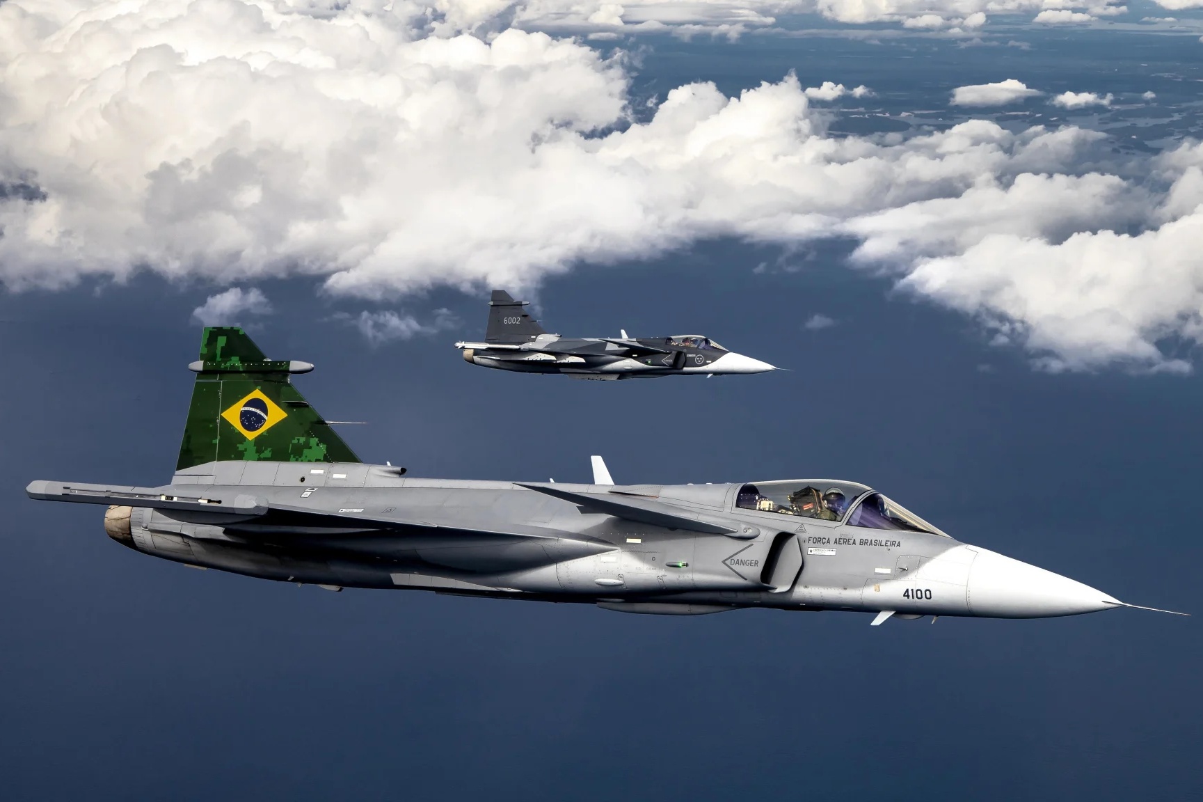 Gripen E obtém Certificado de Tipo Militar no Brasil e na Suécia ...