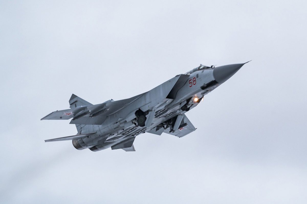 Rússia adiciona mais interceptadores MiG-31BM ao seu arsenal, o jato ...