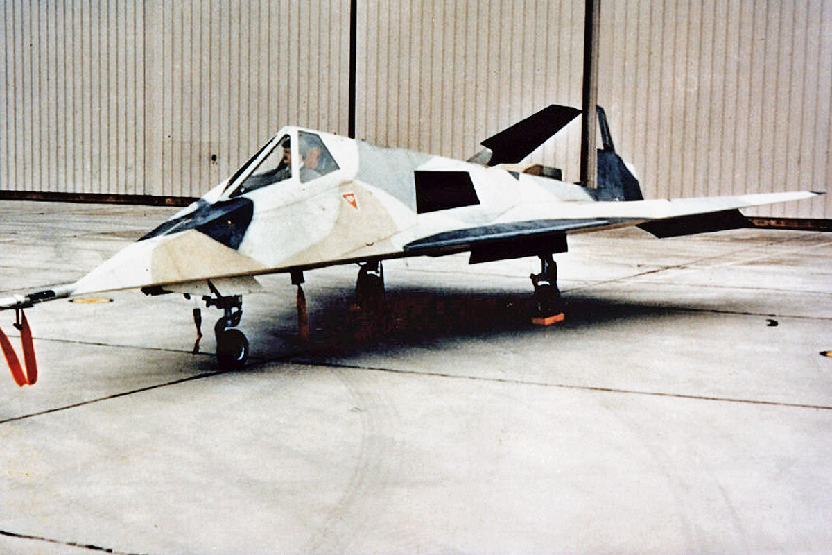 Lockheed Martin atinge a marca de 1.000 aeronaves furtivas fabricadas ...