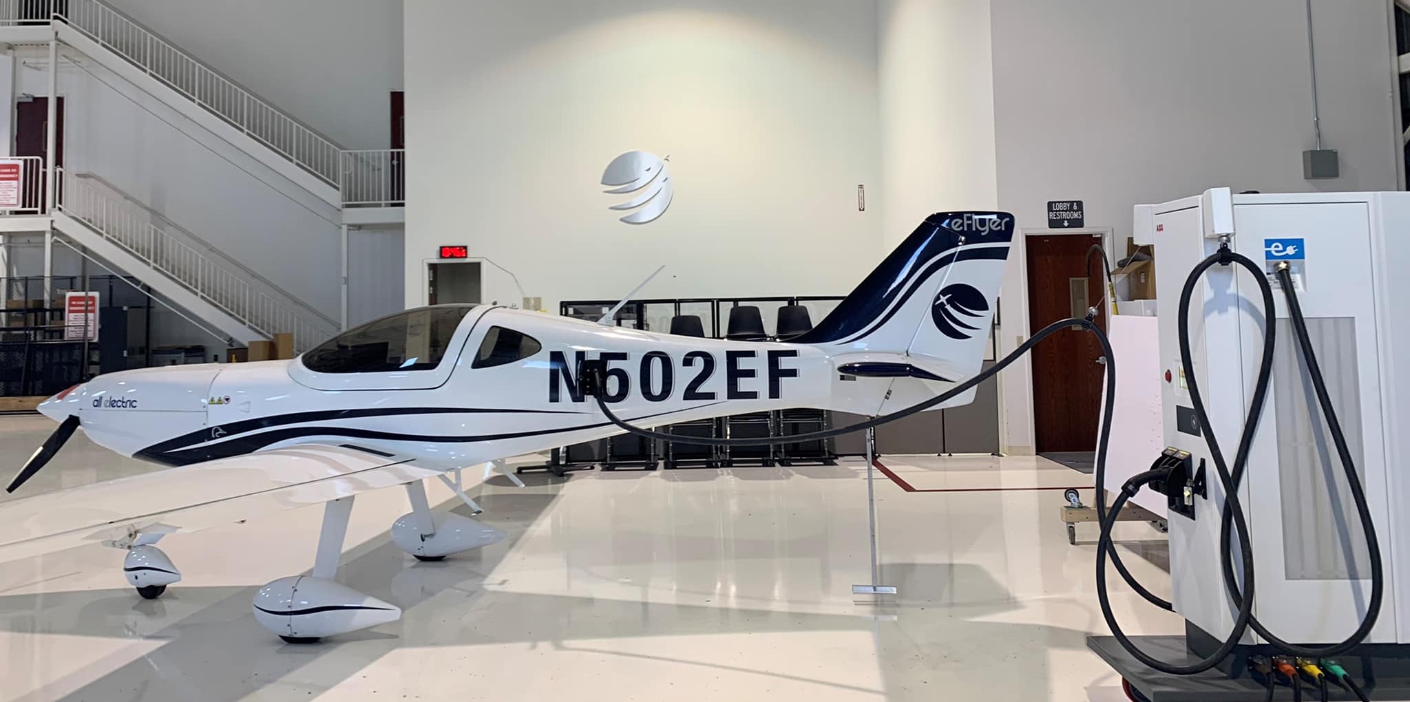 FAA autoriza processo de certificação da aeronave elétrica eFlyer2 ...