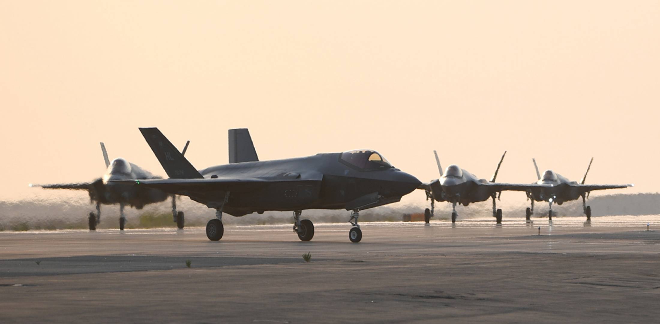 Continuam as negociações de caças F-35 e drones Reaper com os Emirados ...