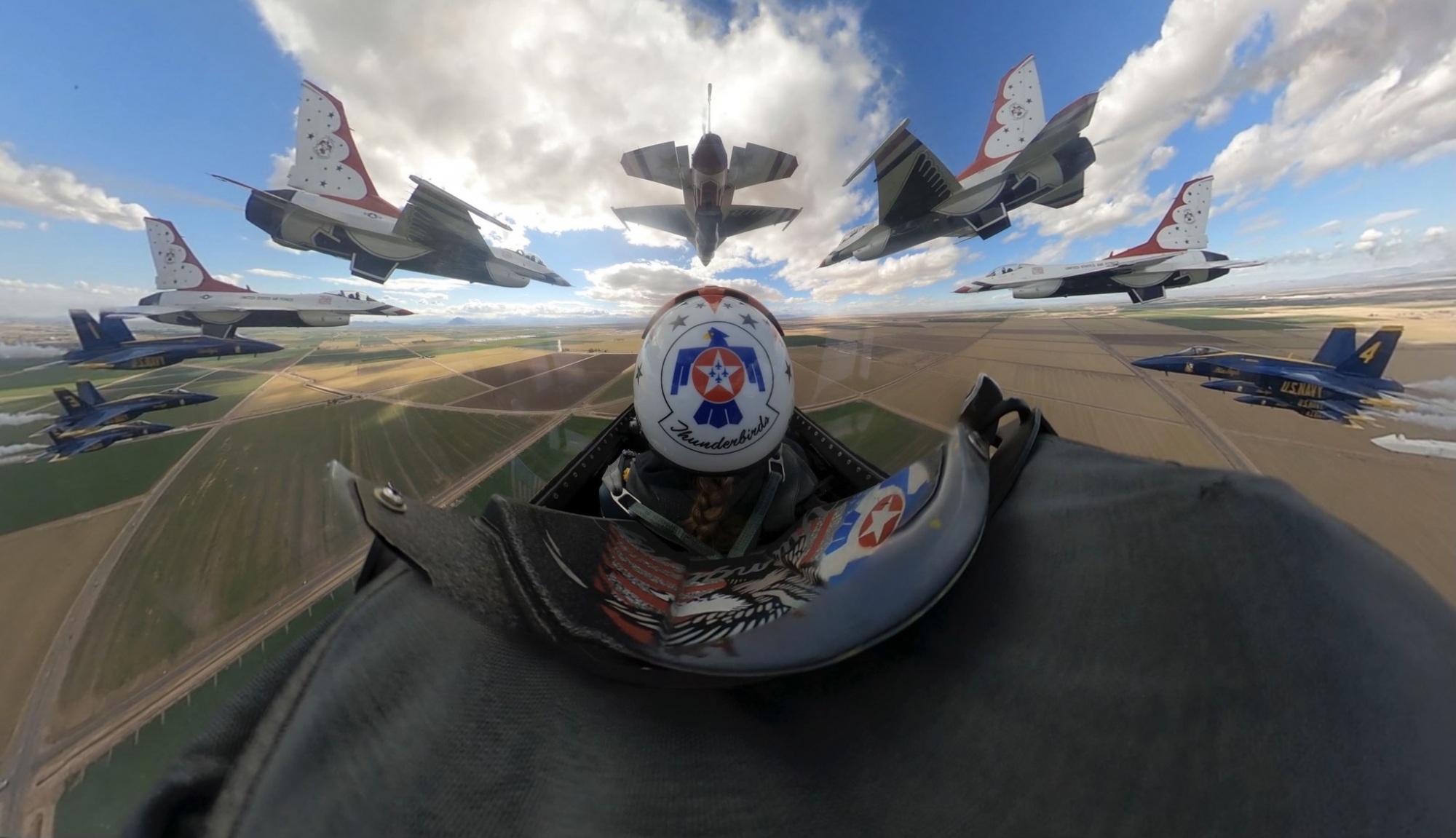 IMAGENS: Thunderbirds e Blue Angels voltam a realizar a formação ‘Super ...