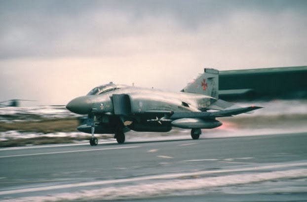 FALKLANDS/MALVINAS: A história da Base RAF Mount Pleasant – Cavok Brasil