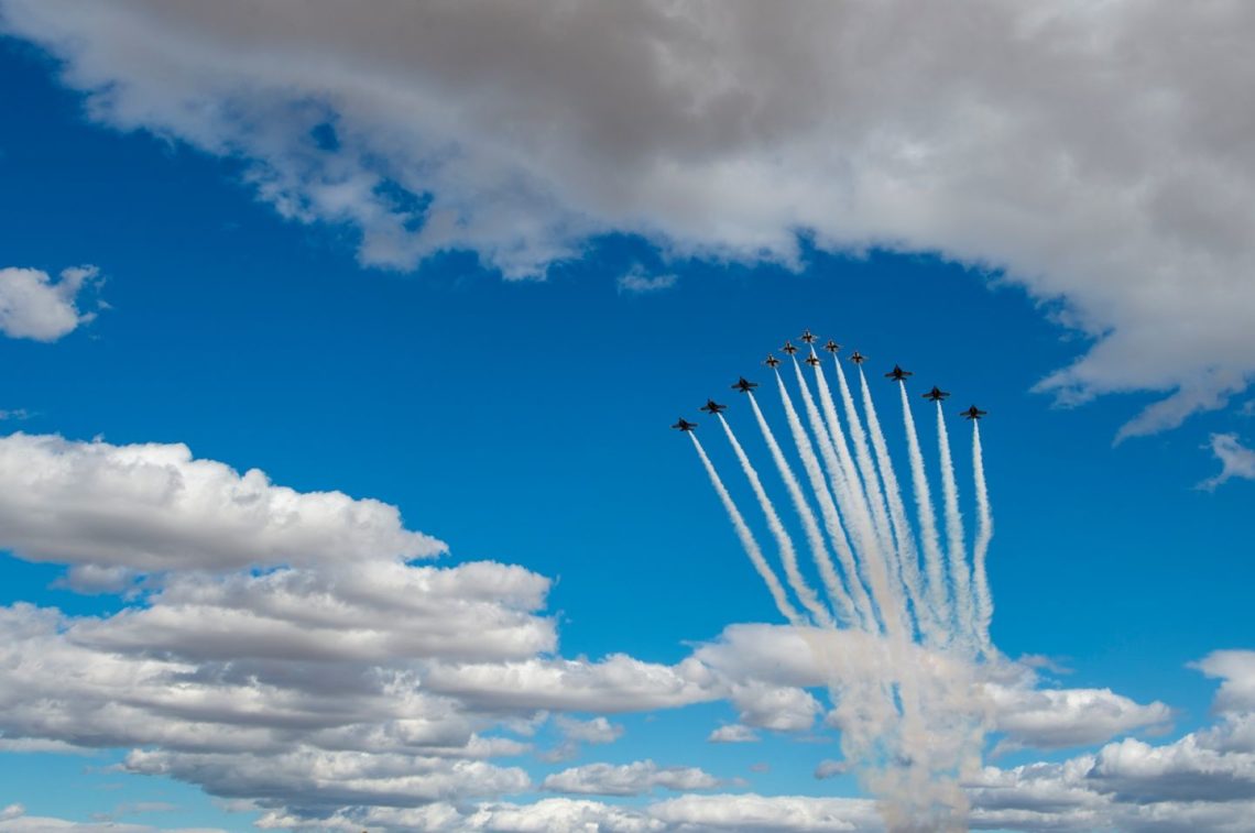 IMAGENS: Thunderbirds e Blue Angels voltam a realizar a formação ‘Super ...