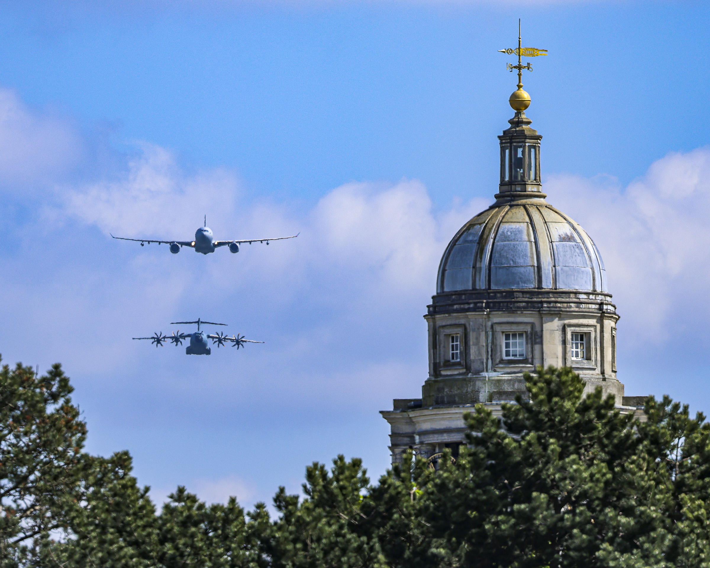 IMAGENS: Aviões militares do Reino Unido participam de ensaio antes do ...
