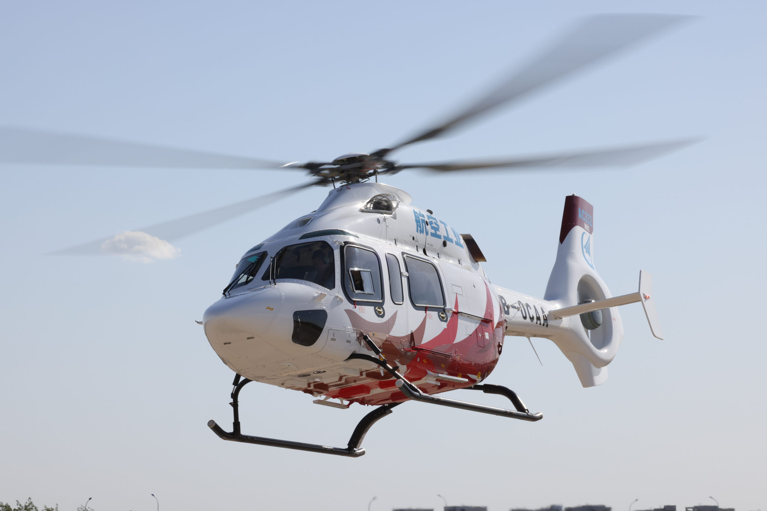 VÍDEO: Helicóptero multiuso AC332 da China conclui primeiro voo – Cavok Brasil
