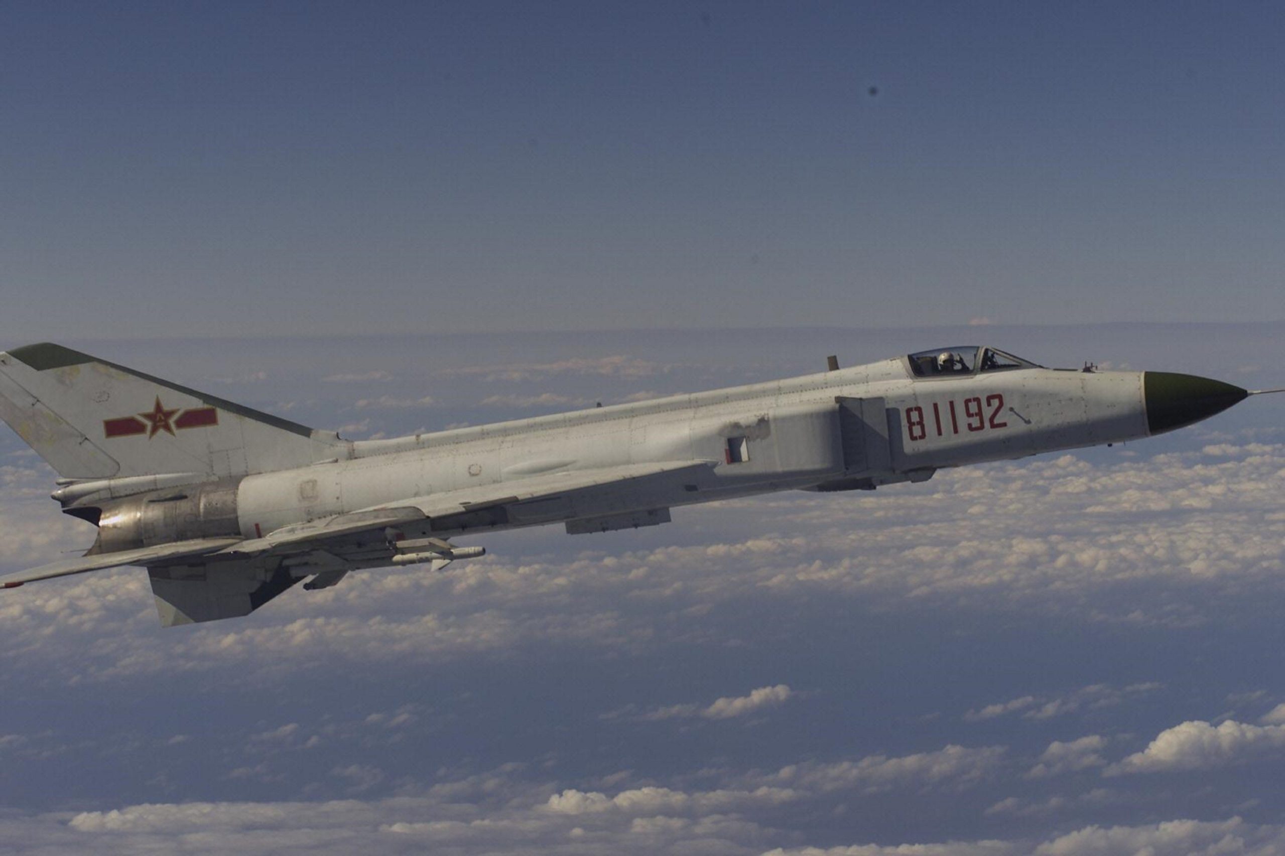 Antigo caça J-8II da China será convertido em aeronave de ...