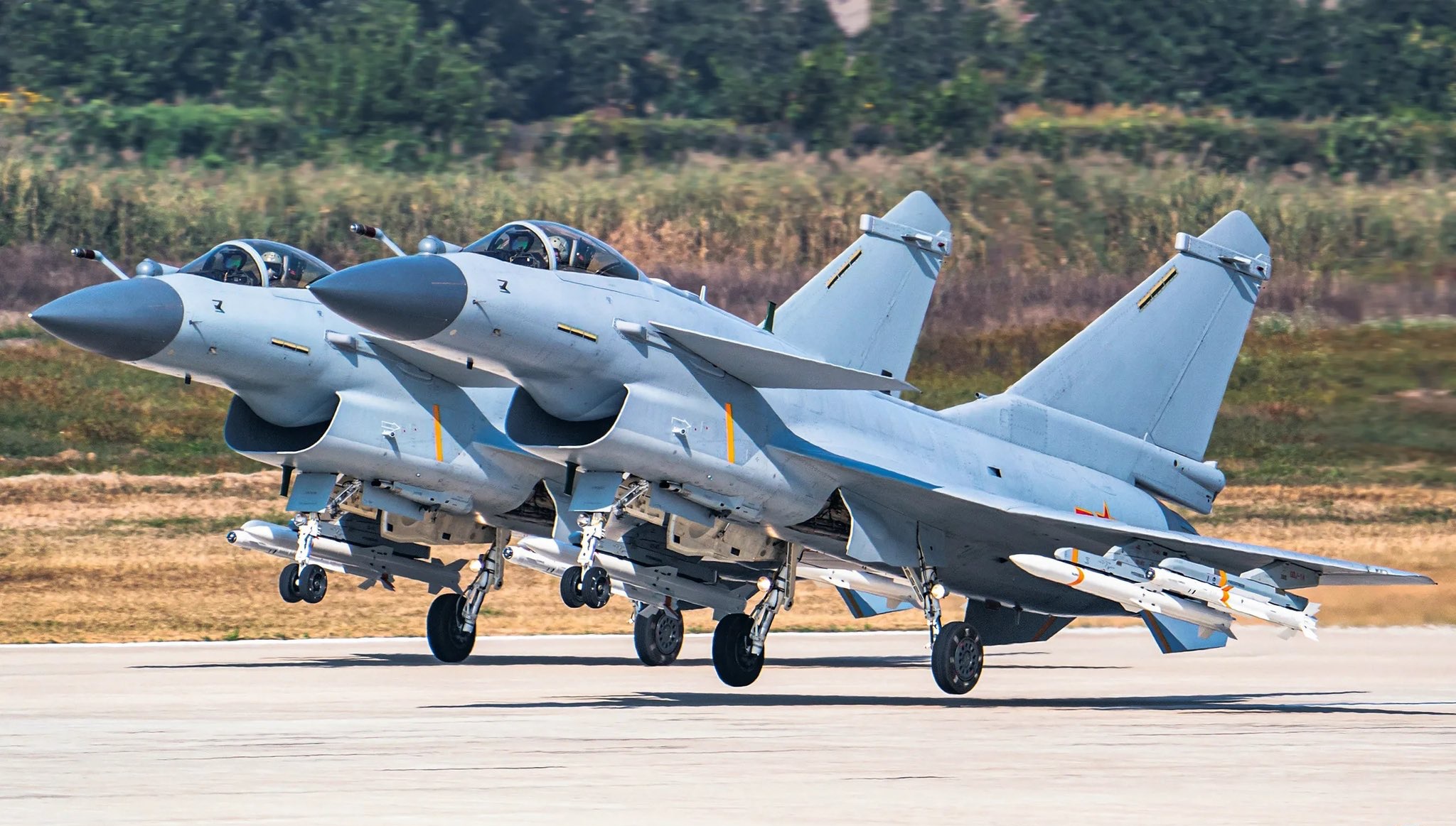 Egito em negociações avançadas para comprar 12 caças chineses J-10 ...