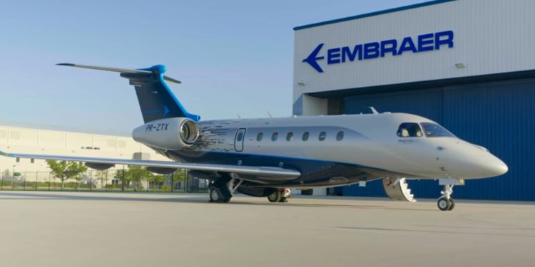 EBACE: Embraer apresenta seus jatos Phenom 300E, Praetor 500 e Praetor ...