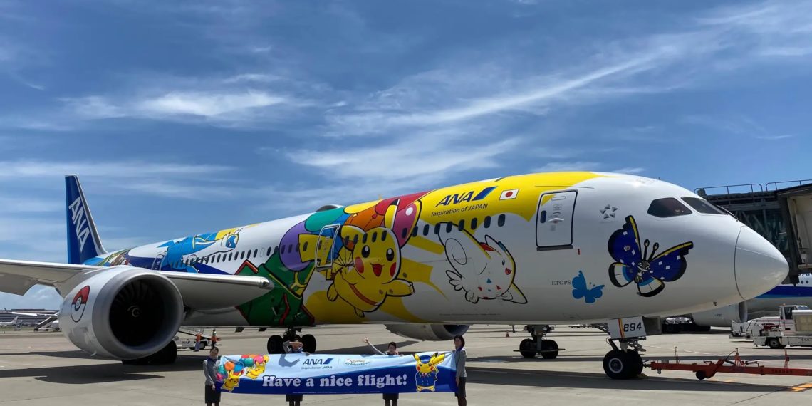 IMAGENS: All Nippon Airways revela seu 787 “Pikachu Jet” com o tema de ...