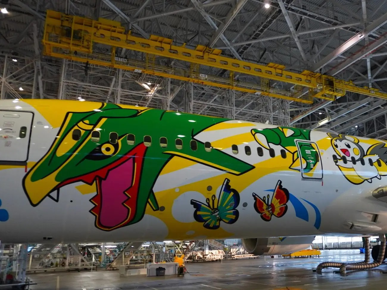 IMAGENS: All Nippon Airways revela seu 787 “Pikachu Jet” com o tema de ...