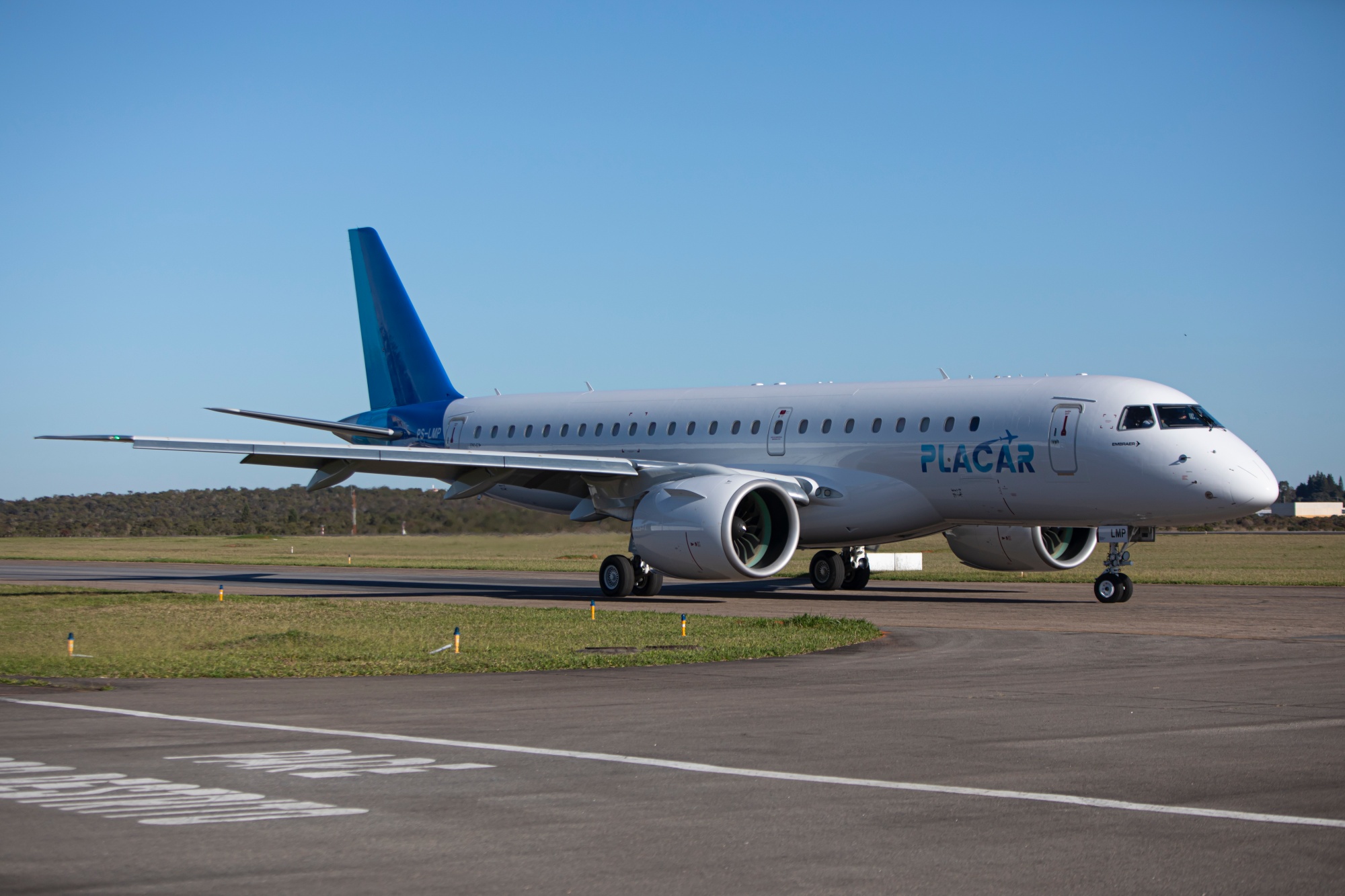 IMAGENS: Crefisa recebe aeronave Embraer E190-E2 para fretamento a ...