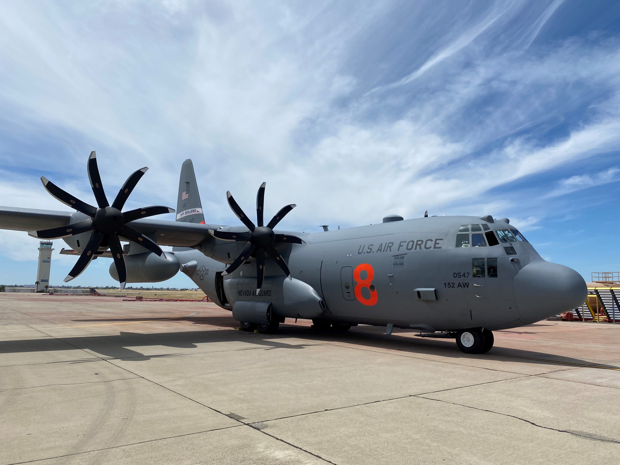 C-130J da USAF receberão novos HUDs para combate aéreo a incêndios em ...