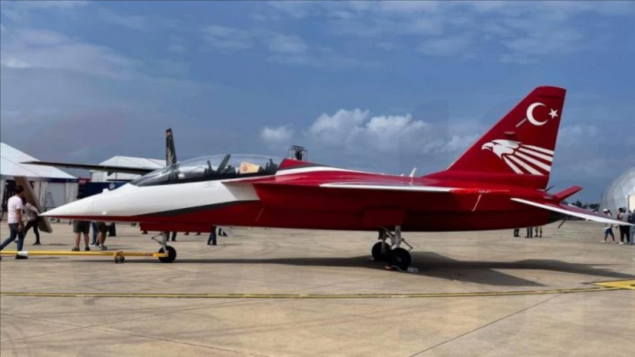Turkish Aerospace encomenda 100 motores GE F404 para o projeto Hurjet ...