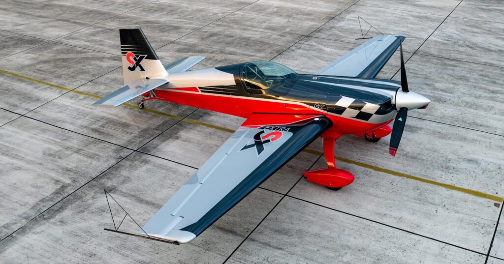 IMAGENS: Extra Aircraft revela o novo 330-SX – Cavok Brasil