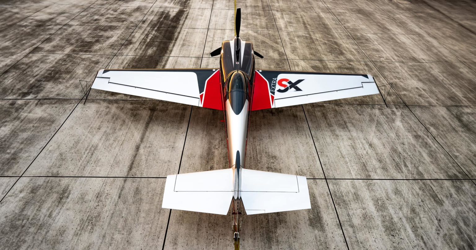 IMAGENS: Extra Aircraft revela o novo 330-SX – Cavok Brasil