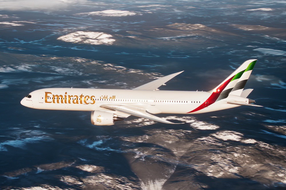 Dubai Airshow começa com a Emirates encomendando quase 100 aviões ...