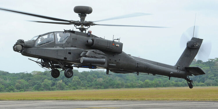 Boeing inicia produção de helicópteros AH-64E Apache Guardian para o ...