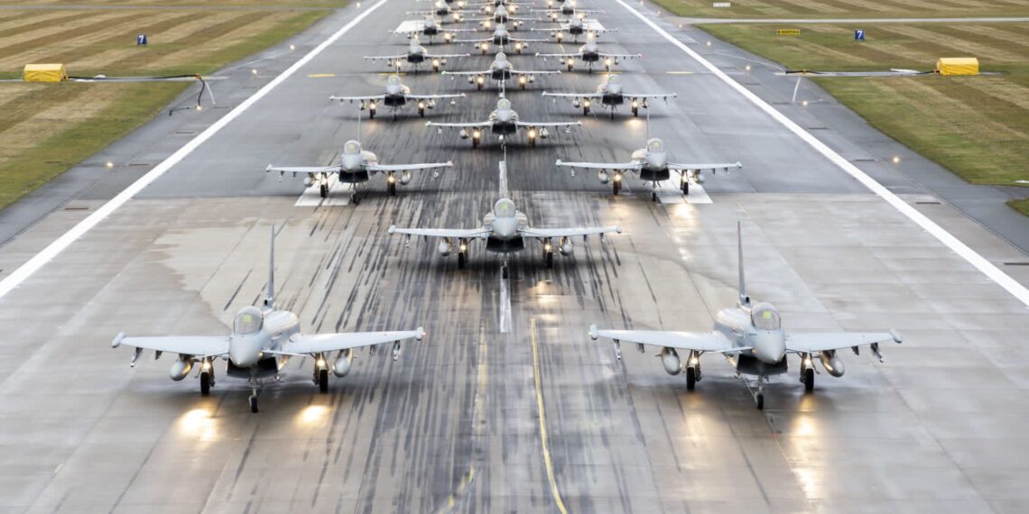 IMAGENS: Luftwaffe realiza “Elephant Walk” com Typhoons dias antes do ...
