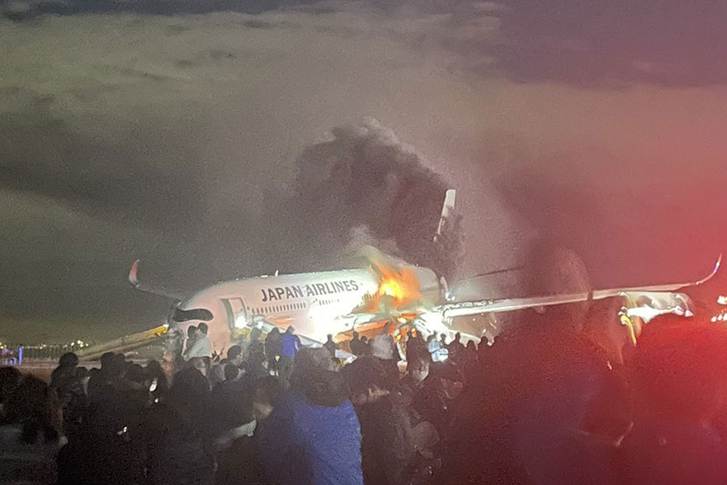 Fuselagem de fibra de carbono provavelmente desempenhou um papel ...