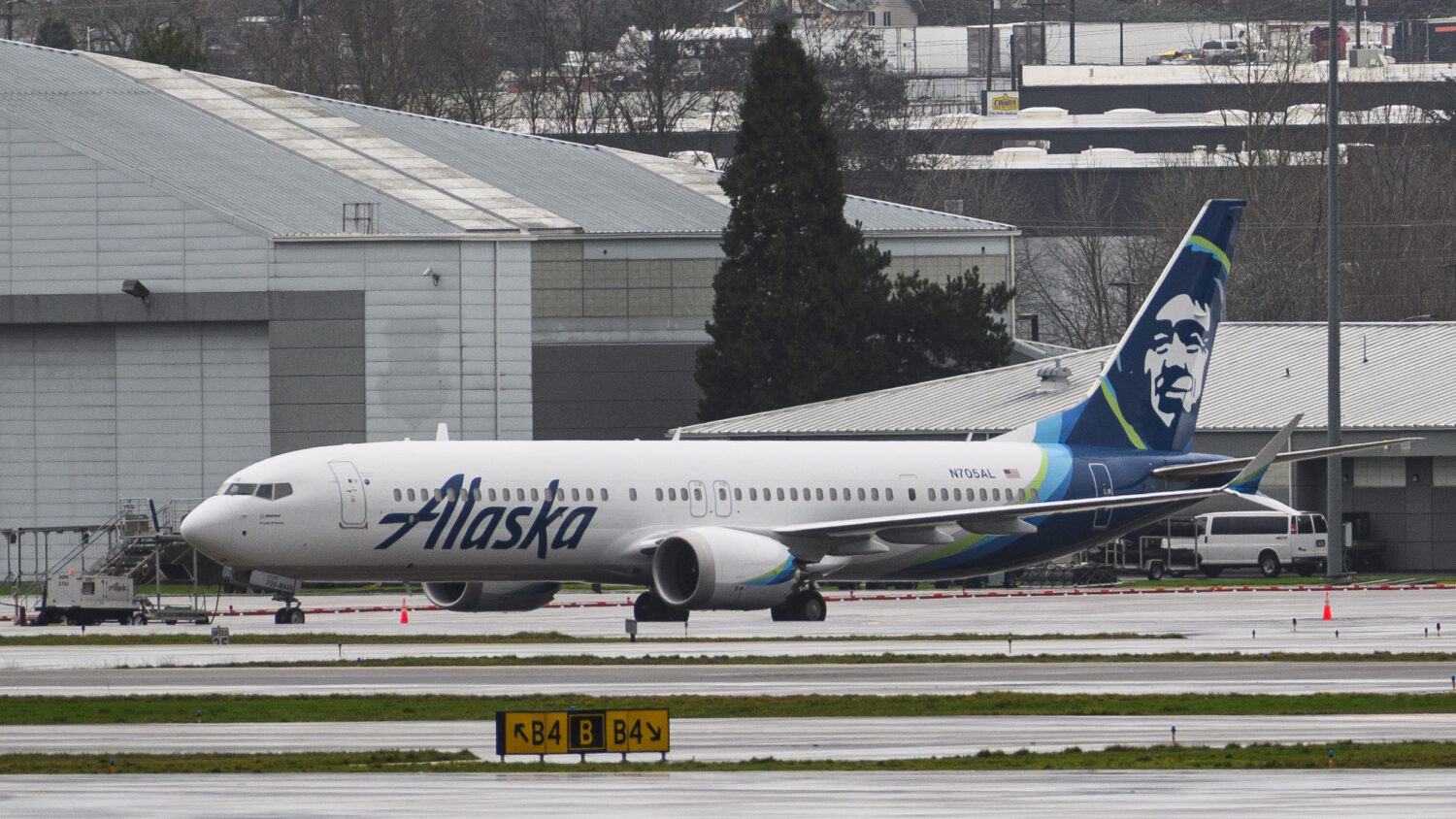 FAA concorda na retomada dos voos com os 737 MAX 9, mas com ressalvas ...