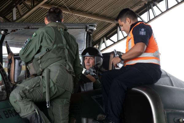 IMAGENS: COMPREP apresenta novo Comandante em cerimônia que contou com ...