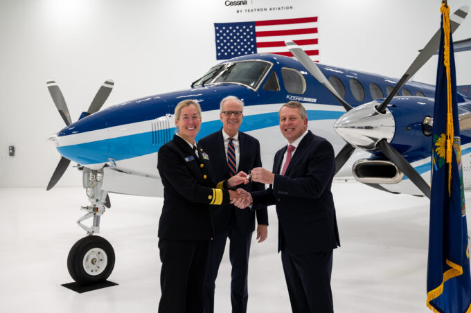NOAA recebe o terceiro Beechcraft King Air em sua frota de aeronaves ...