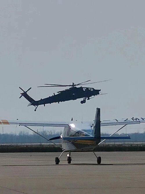 IMAGENS: Novo helicóptero de ataque pesado Z-21 da China é visto pela ...