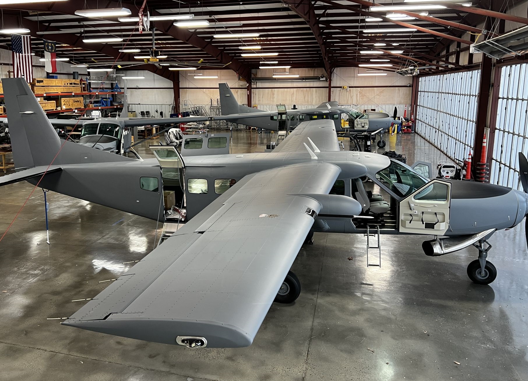 IOMAX prepara aeronaves Grand Caravan atualizadas para missões ISR com ...