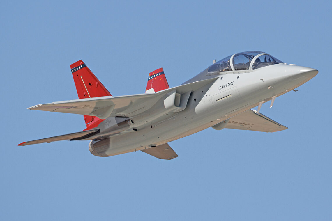 Triplo progresso para o Boeing T-7A Red Hawk – Cavok Brasil