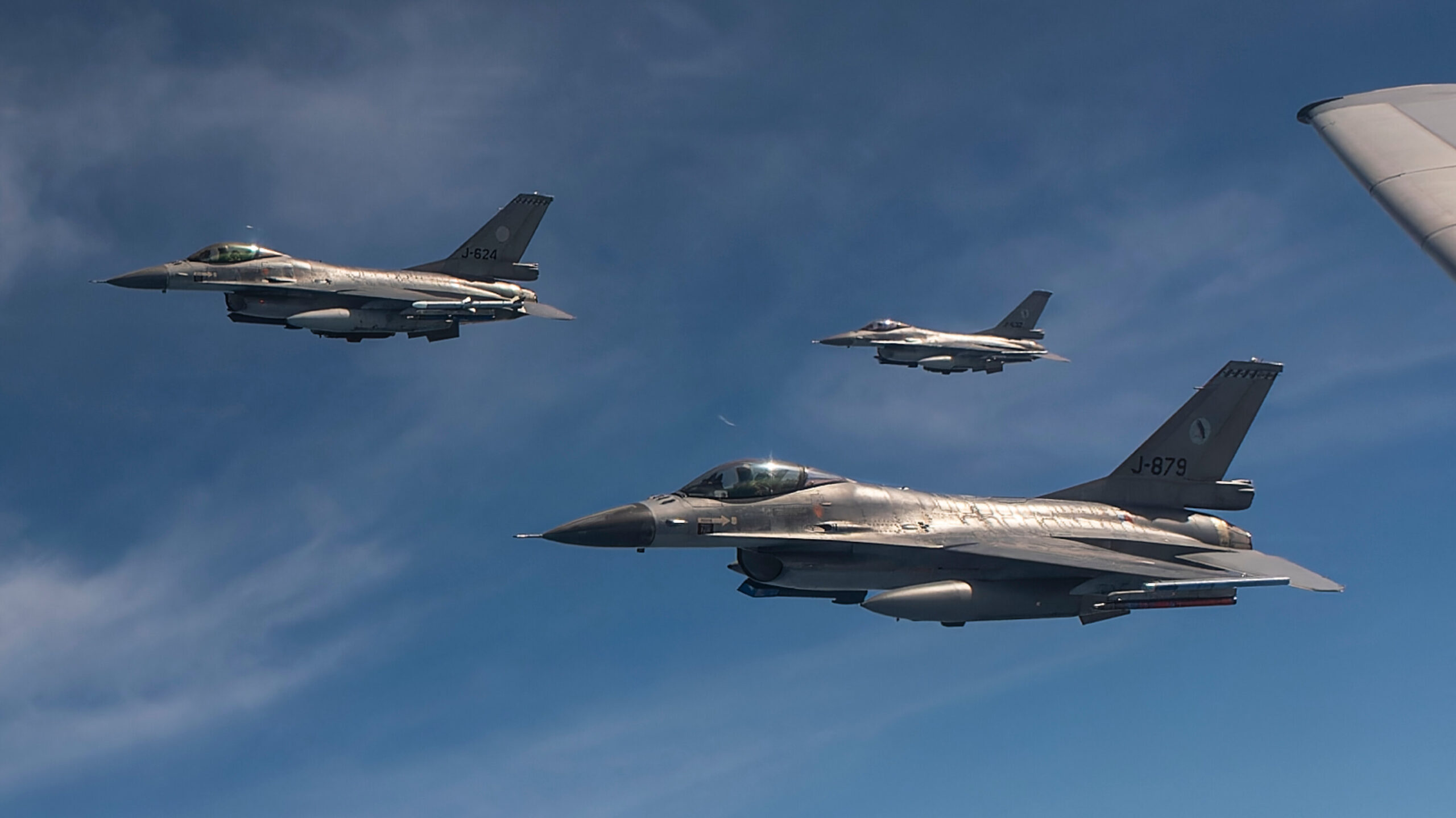 Primeiro lote de F-16 chegará à Ucrânia na próxima semana, afirma porta ...
