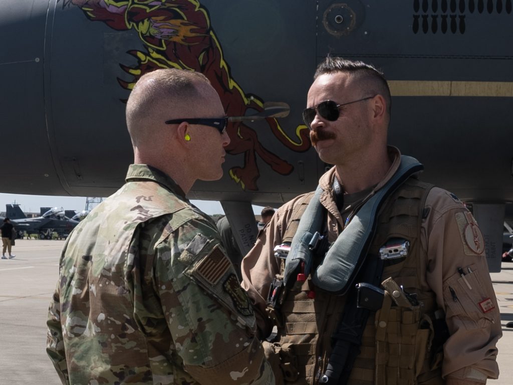 FOTOS: Jatos F-15E da USAF retornam do Oriente Médio para casa com ...