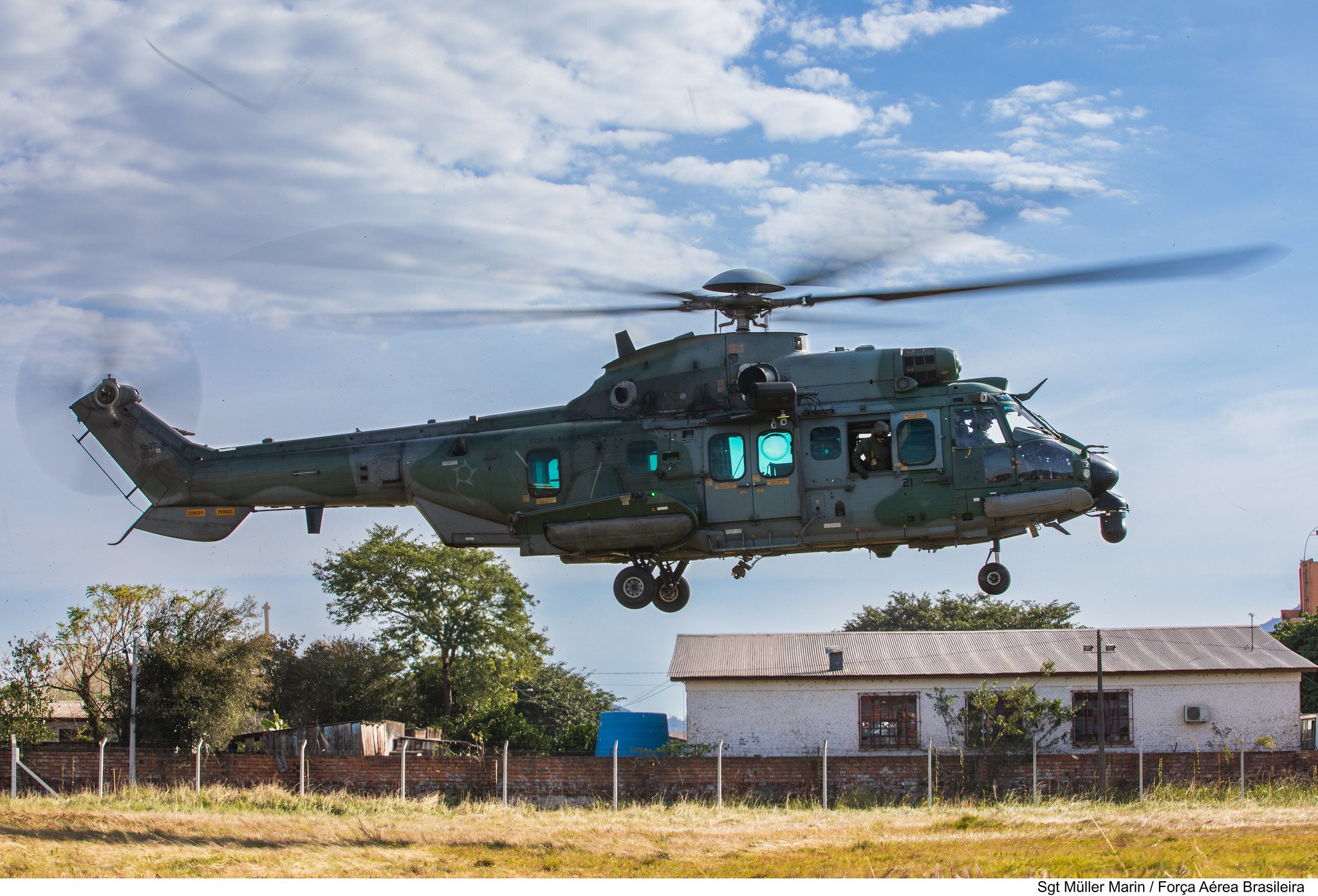 FAB ultrapassa 2.000 horas de voo na Operação Taquari 2 em apoio ao RS ...