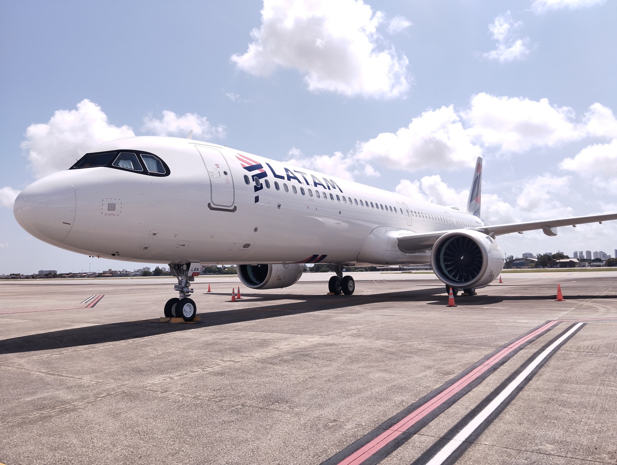 LATAM atinge a marca de 150 aeronaves em sua frota brasileira – Cavok Brasil