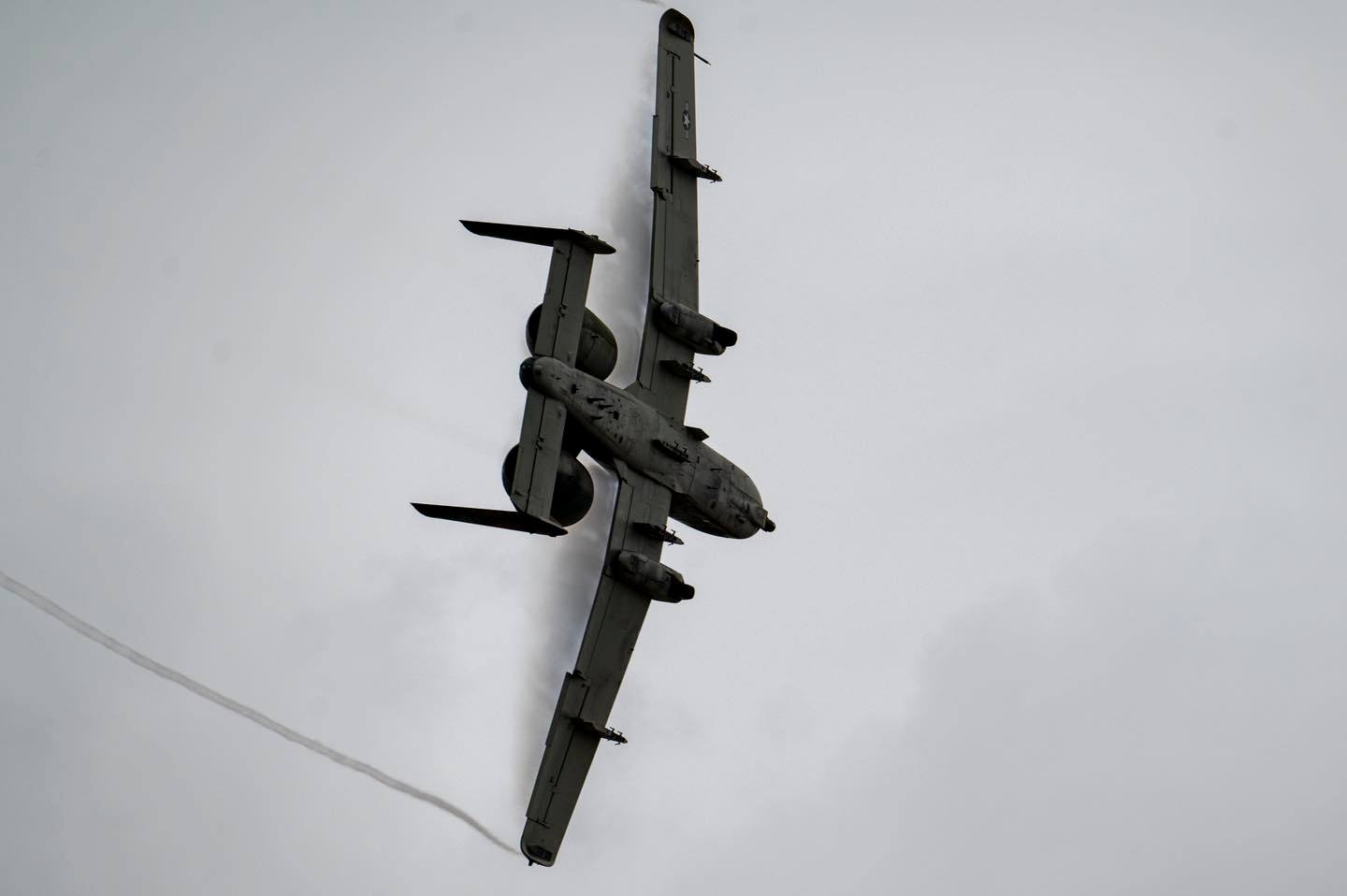 USAF: Equipe de Demonstração do A-10 Thunderbolt realiza última ...