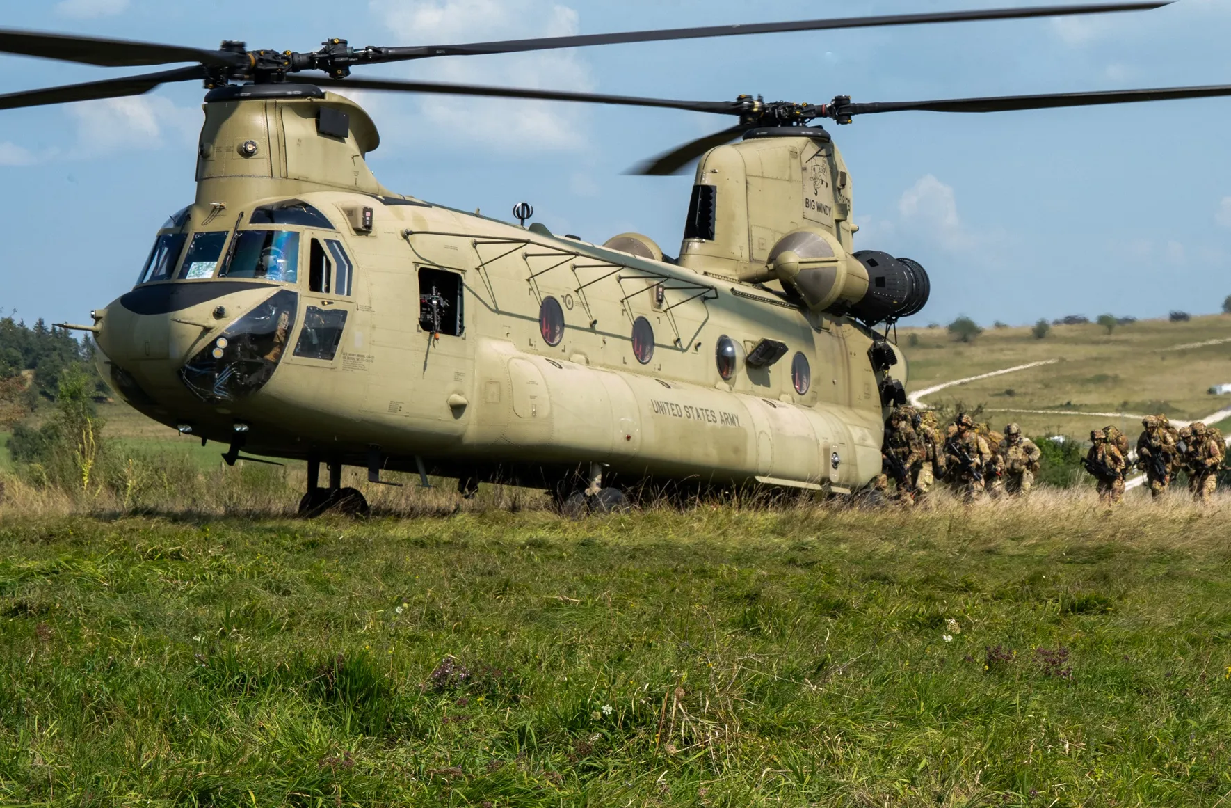 Exército dos EUA encomenda mais helicópteros CH-47F Chinook Block II da Boeing – Cavok Brasil