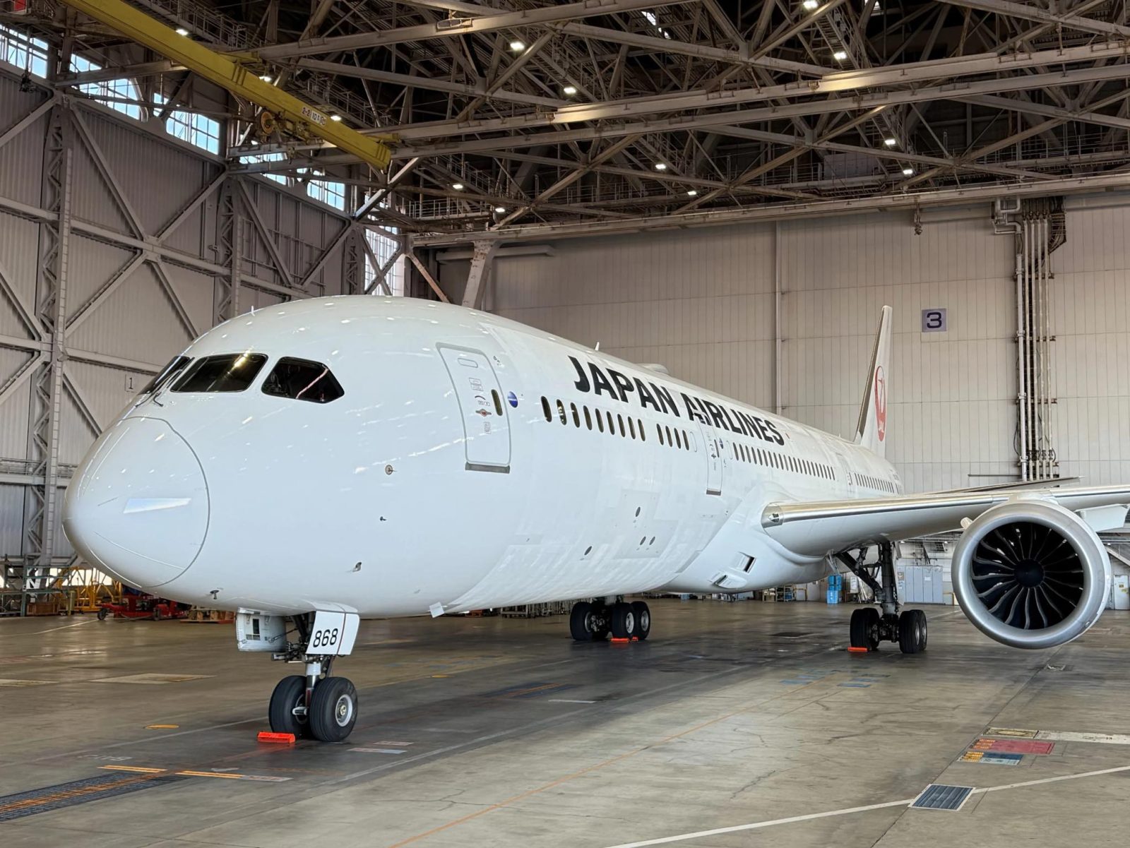 Japan Airlines aplica revestimento inédito em 787 – Cavok Brasil