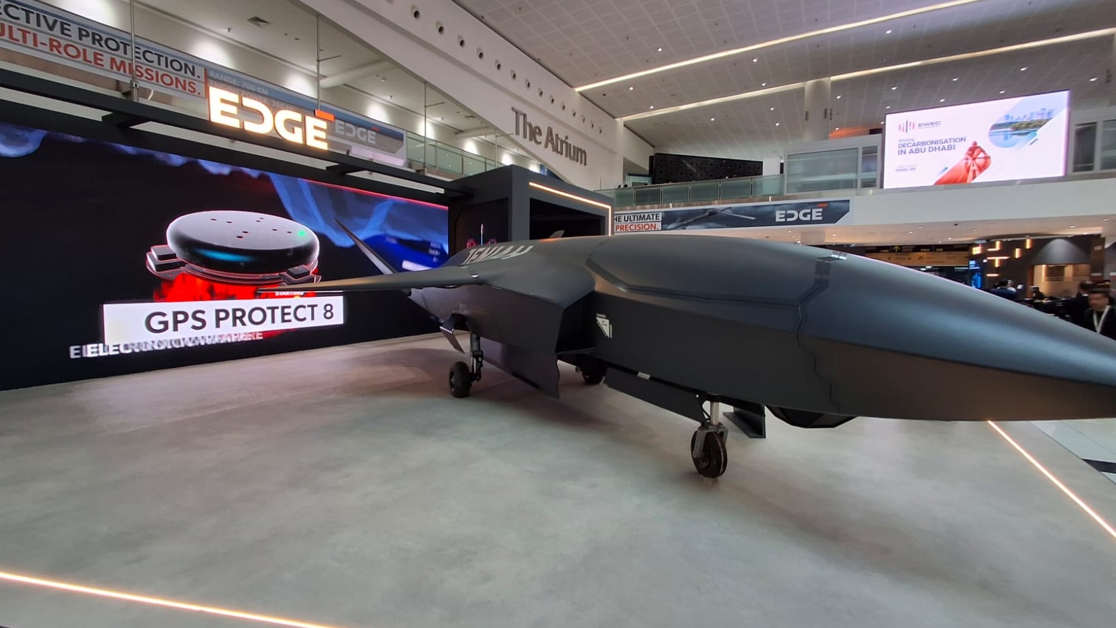 IDEX: Grupo EDGE dos Emirados Árabes Unidos revela aeronave não ...