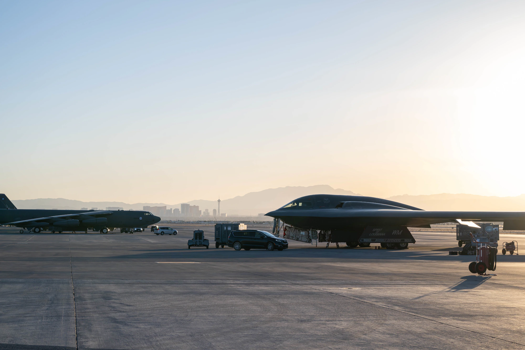 USAF: Bombardeiros B-2 Spirit fortalecem suas capacidades no exercício ...