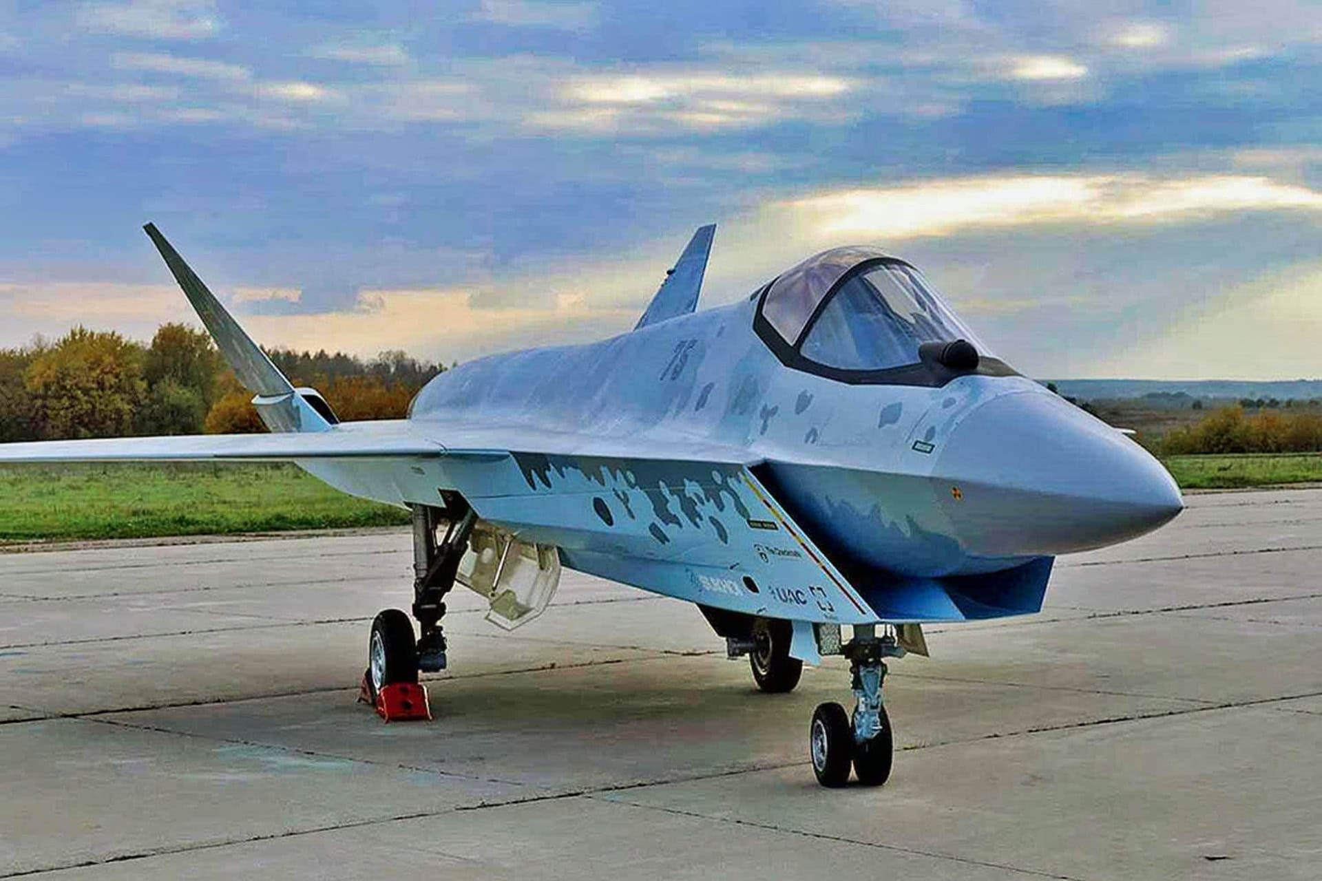 Caça Su-75 “Checkmate” atinge estágios finais de desenvolvimento e é ...