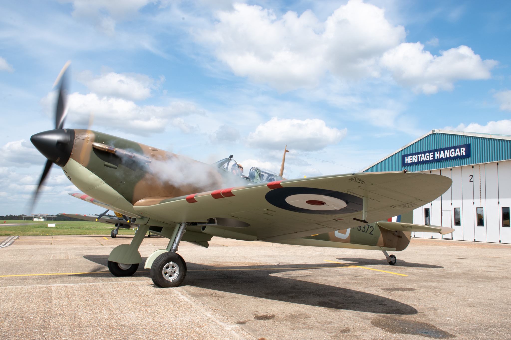 IMAGENS: Spitfire Mark One volta a voar após 85 anos – Cavok Brasil