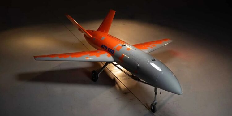 Brasil desenvolve o primeiro drone a jato totalmente nacional, o ATD-150