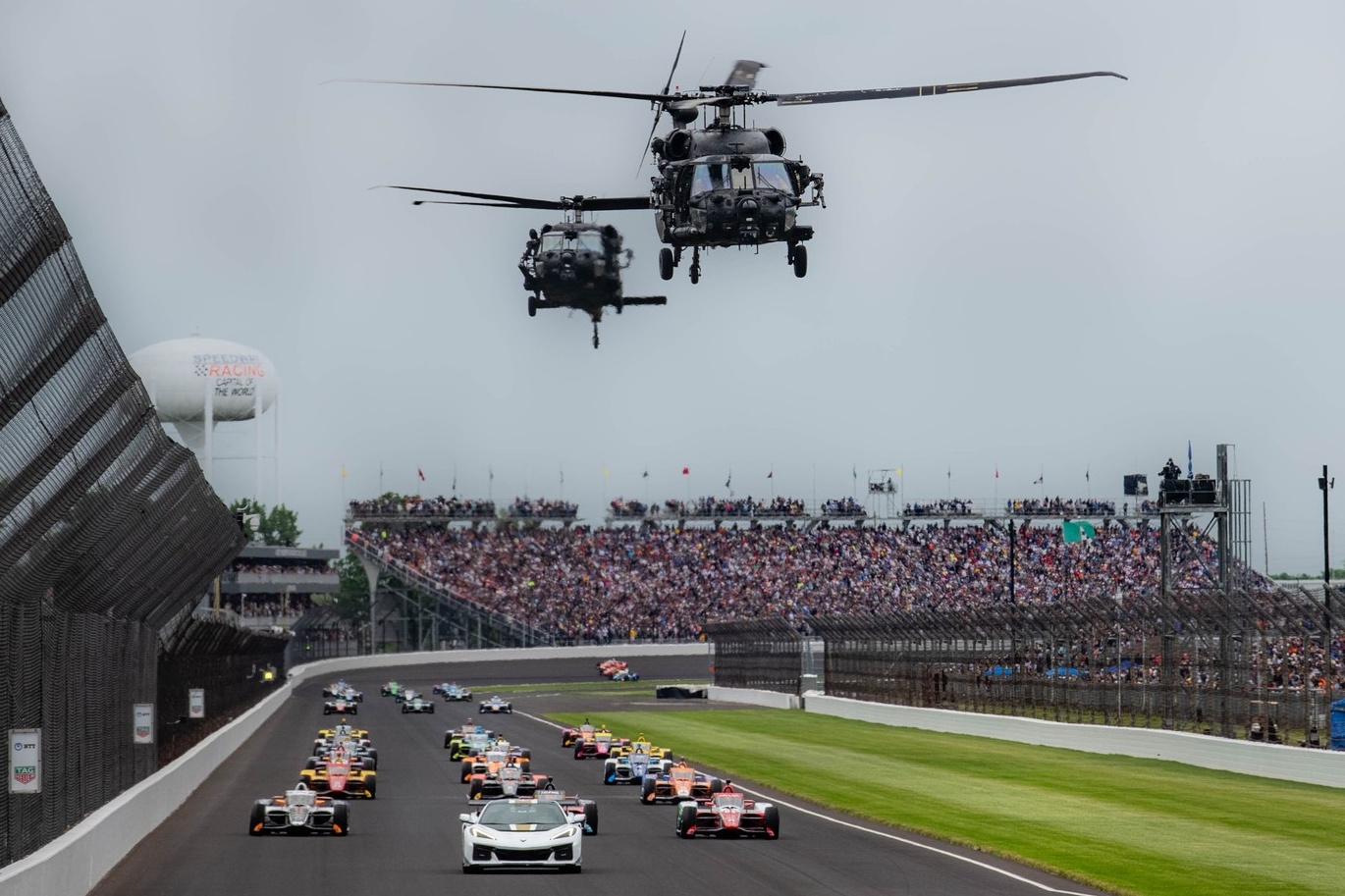VÍDEO: Corrida da Indy 500 teve homenagem incrível ao Exército dos EUA ...