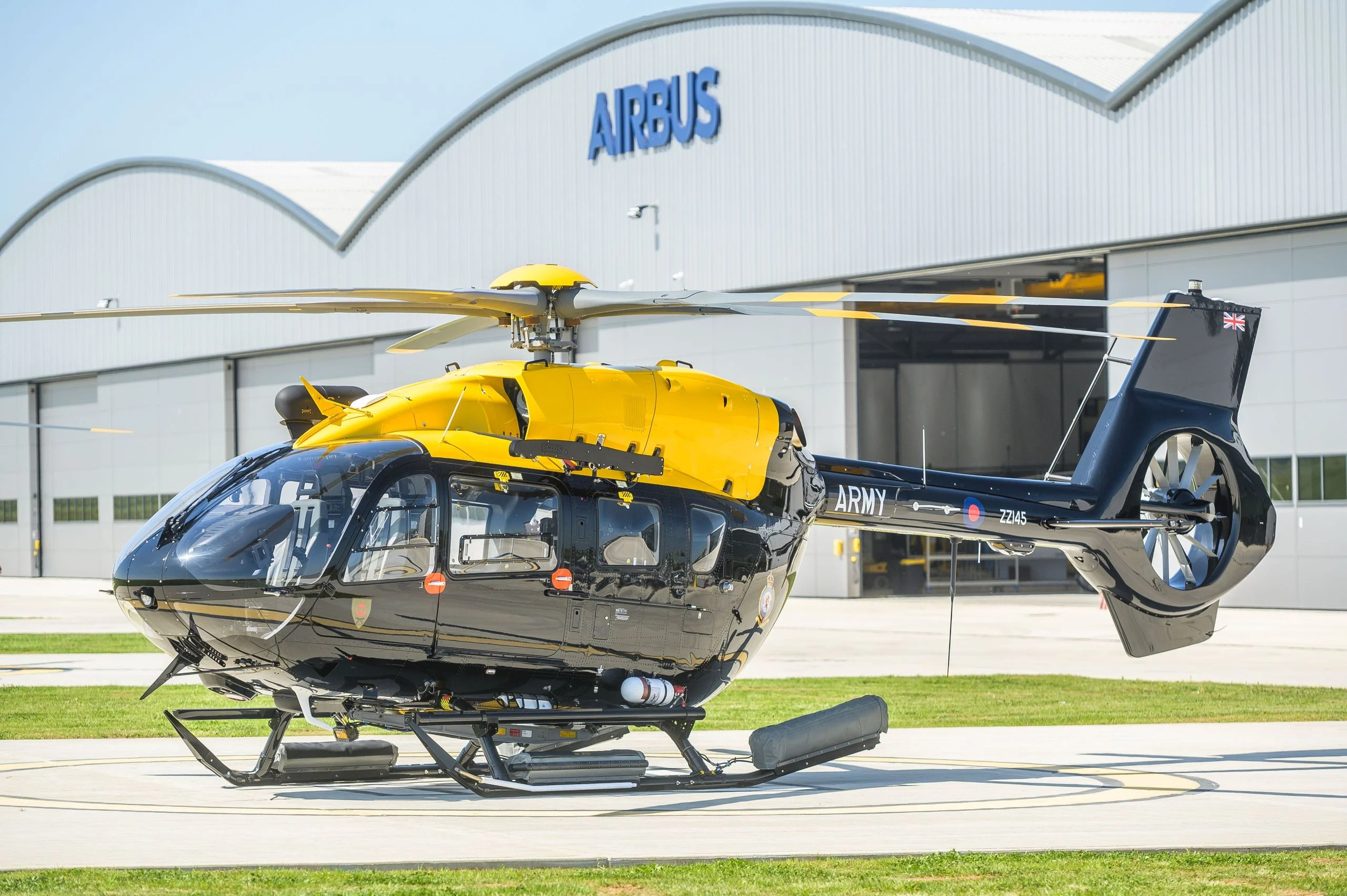 Reino Unido recebe novos helicópteros Airbus H145 designados Jupiter HC2