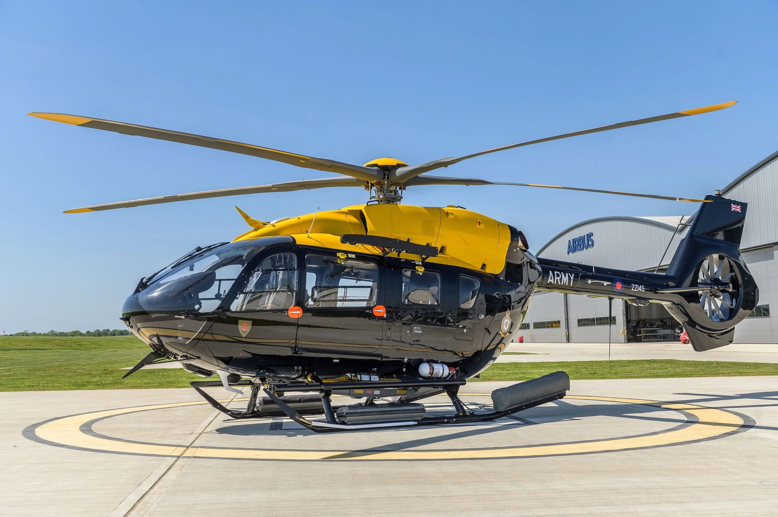 Reino Unido recebe novos helicópteros Airbus H145 designados Jupiter ...