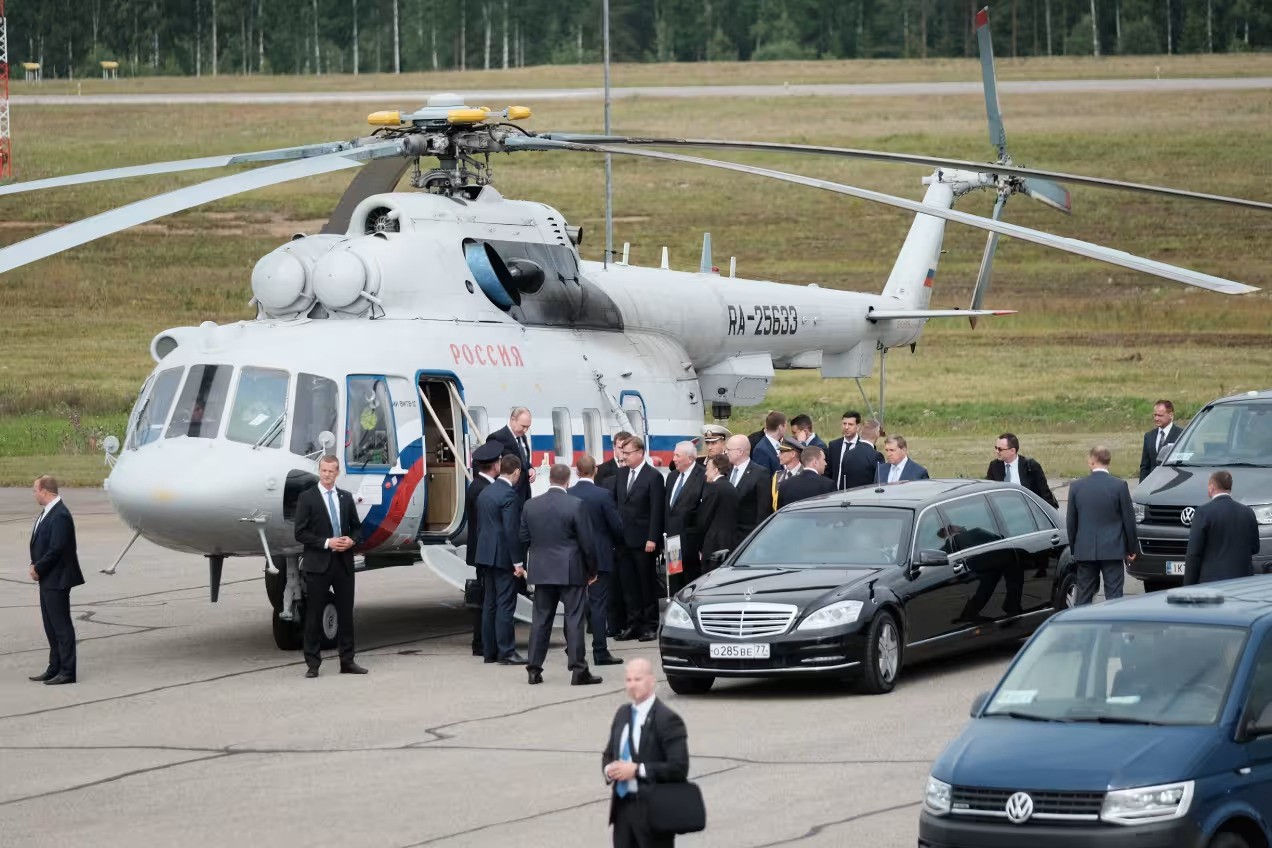 Helicóptero de Putin é alvo de ataque de drones durante visita na ...