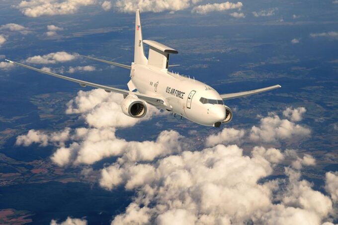 EUA apostam na versão modernizada do E-2D Advanced Hawkeye após ...