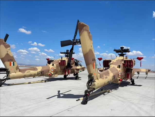 Exército indiano recebe primeiro lote de helicópteros Apache da Boeing ...