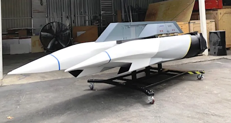 Boeing amplia capacidade do B-1B Lancer com novo pilone de armas que ...